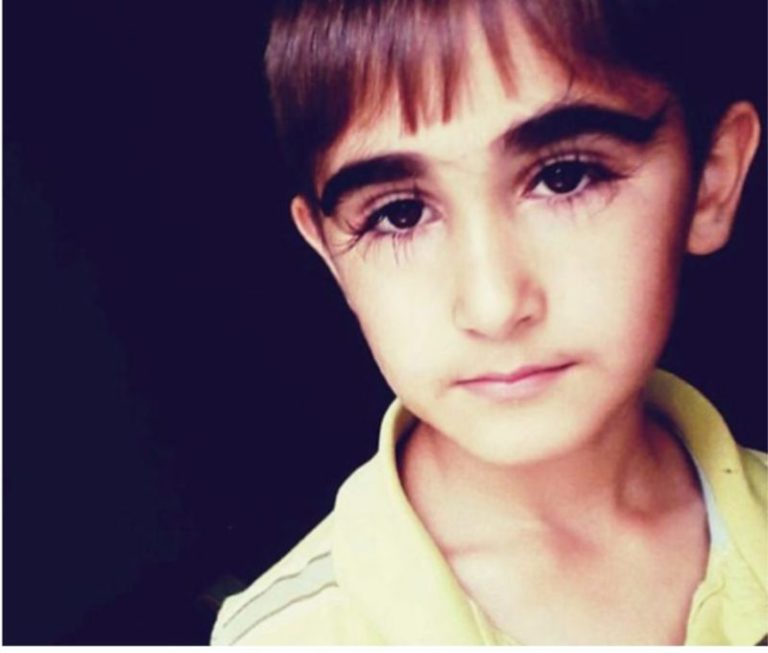 Everyone was interested in a 13-year-old boy with the longest eyelashes ...